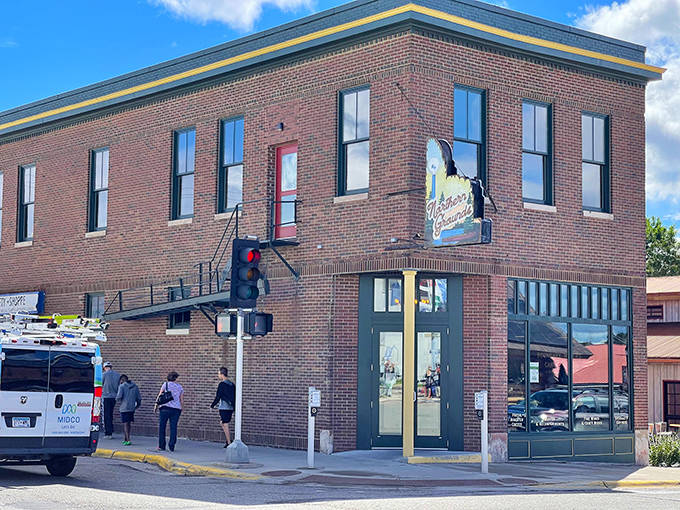 Northern Grounds occupies this handsome brick corner building, where locals gather for morning coffee and visitors plan their day's adventures.