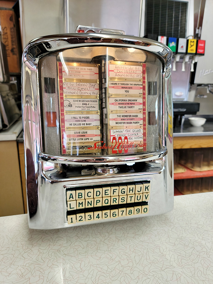 That tabletop jukebox isn't just decoration &ndash; drop in your coins and let Buddy Holly serenade your burger experience.