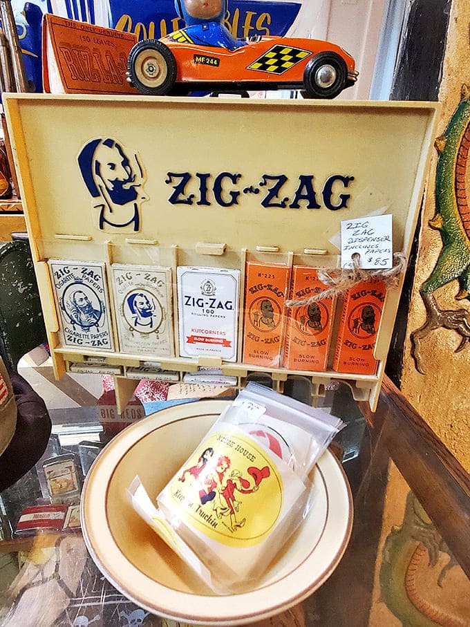Zig-zag Dispenser: Before there was "swipe right," there was this charming Zig-Zag display &ndash; a relic from when smoking was sophisticated rather than scorned.