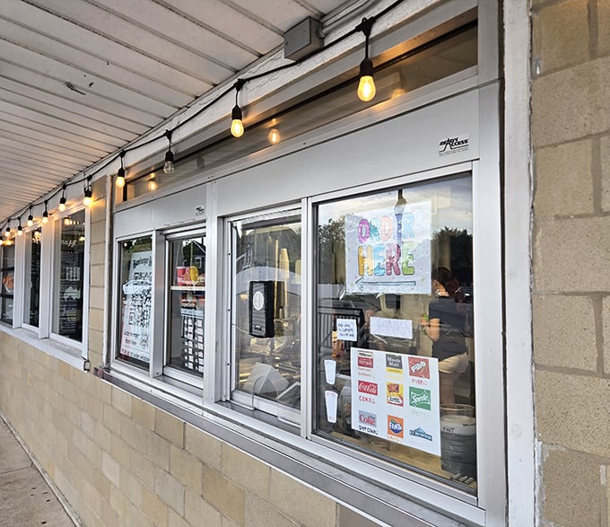 Order-up windows that have served generations of hungry customers seeking burger bliss.
