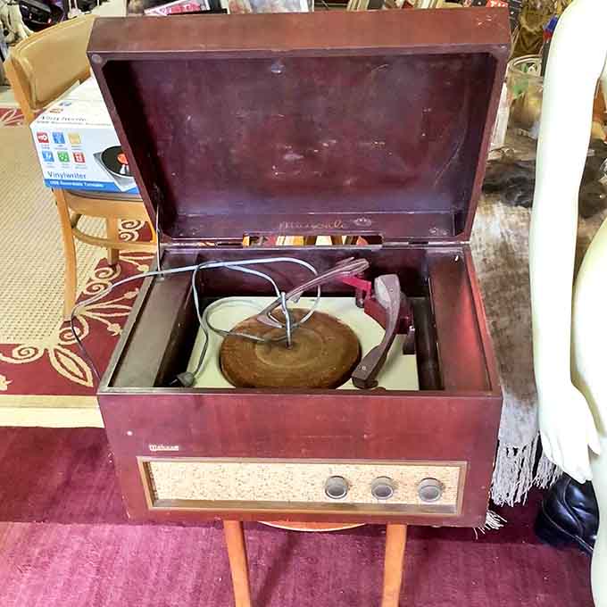 This Webcor Musicale record player doesn't just play music &ndash; it transports you to an era when listening was an event.