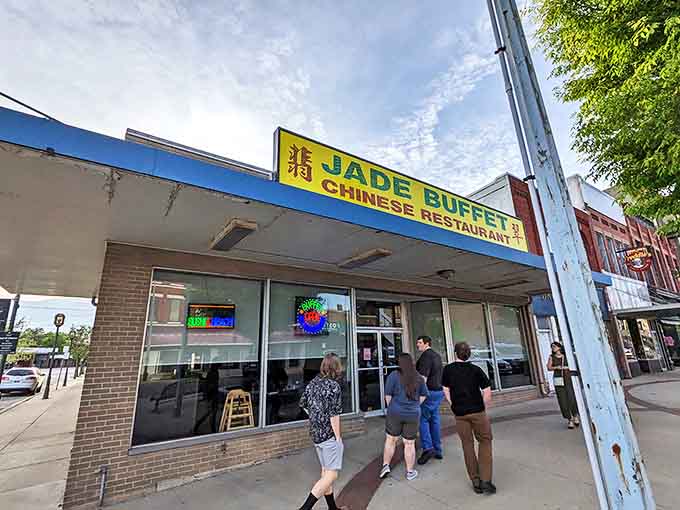 Chinese Restaurant: The Jade Buffet proves good food knows no geographical boundaries &ndash; bringing Eastern flavors to this Midwestern gem.