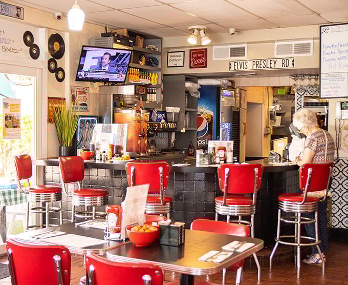 Counter: Where solo diners find community and the coffee is always just minutes away from your cup.