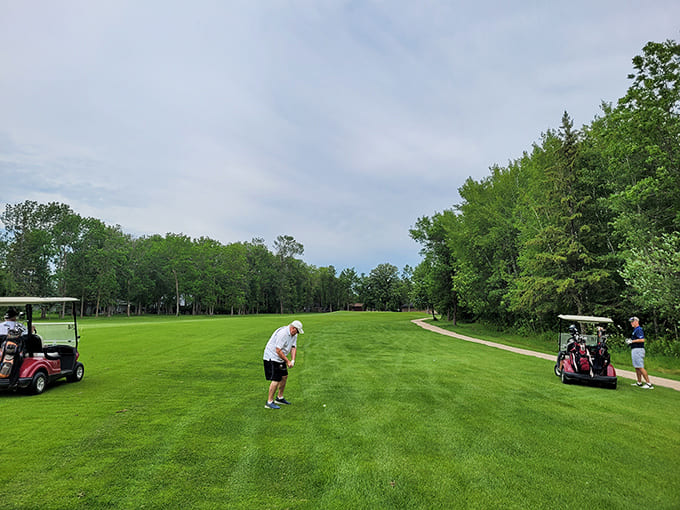 Warroad Estates Golf Course: Where every swing comes with a side of spectacular scenery and fresh northern air.