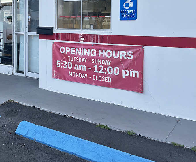 The hours posted on the door should be committed to memory by locals &ndash; arrive early, as the best selections disappear faster than New Year's resolutions.