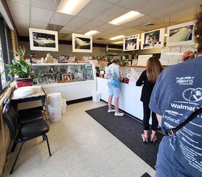 Patience is a virtue when waiting for Hungarian pastries – these customers know that some things in life are absolutely worth the wait.