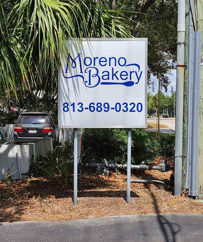 Simple signage that gets straight to the point: this is Moreno Bakery, and you're about to have a great meal.
