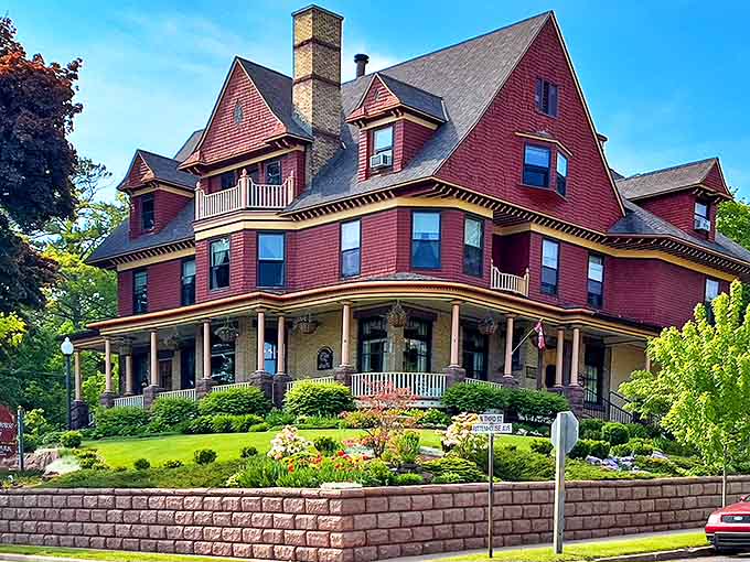 The Old Rittenhouse Inn stands as Victorian grandeur personified, where wraparound porches and garden paths invite leisurely exploration.