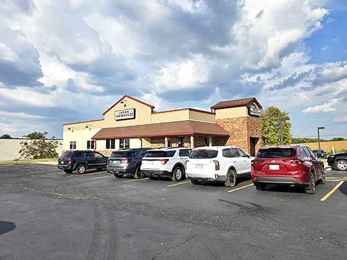 The parking lot fills quickly on weekends – a testament to the magnetic pull of properly executed comfort food in the Midwest.