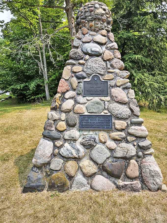 This stone cairn memorial honors those who came before &ndash; Native Americans and settlers whose stories are woven into the peninsula's rich tapestry.