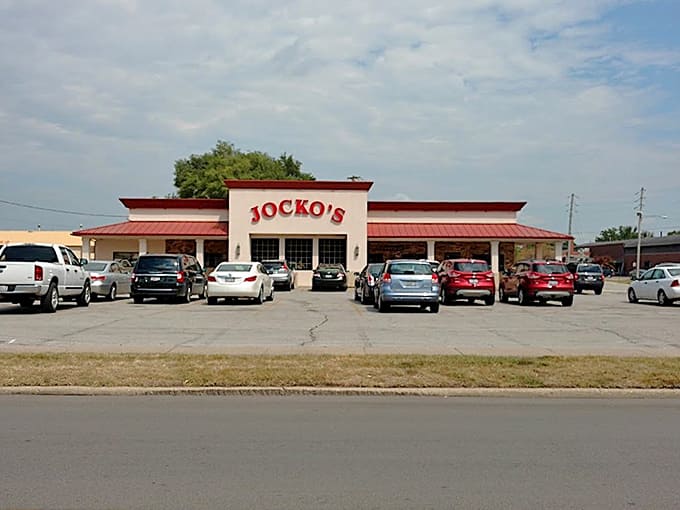 That packed parking lot tells you everything you need to know about how locals feel about this beloved spot.