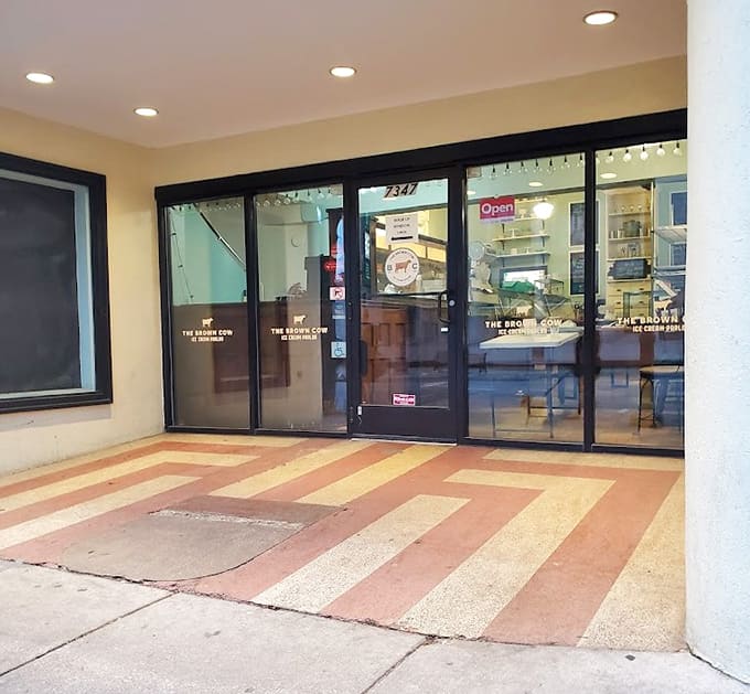 The entrance beckons with the kind of welcome that says "come in, stay awhile, eat ice cream, be happy."