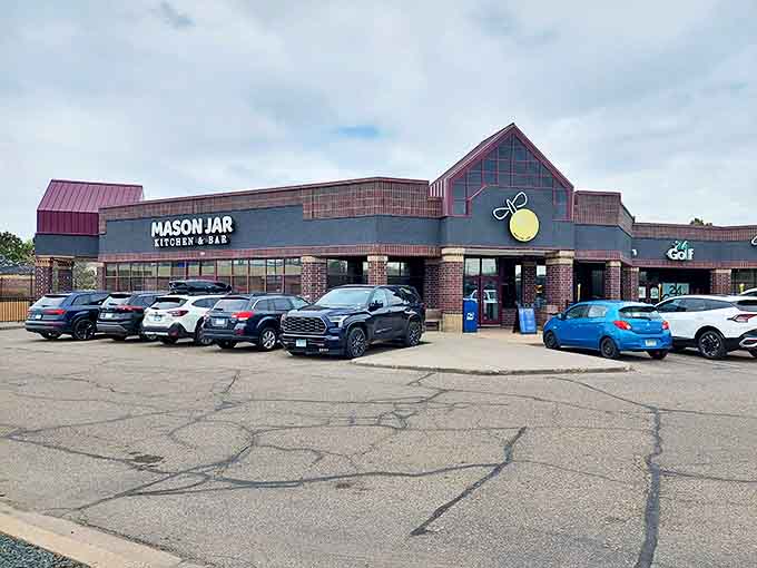 From the parking lot, Mason Jar Kitchen beckons with promises of comfort food that will have you planning your return visit.