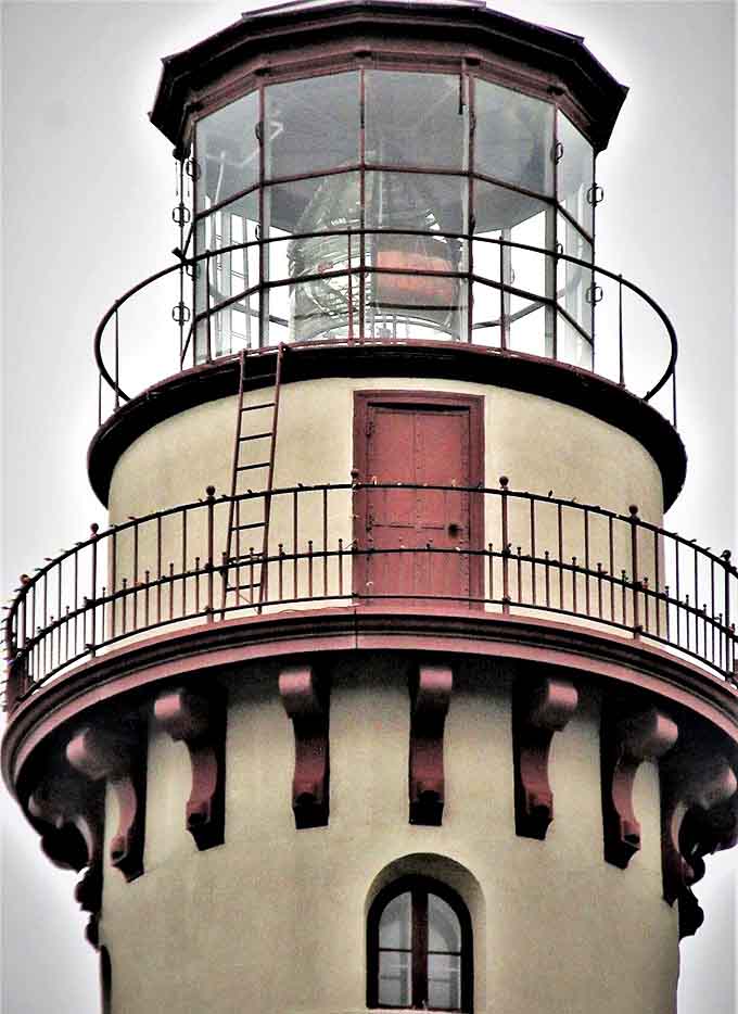 The lantern room's intricate ironwork and glass panels showcase 19th-century craftsmanship at its finest – like Victorian engineering showing off for the Instagram era.