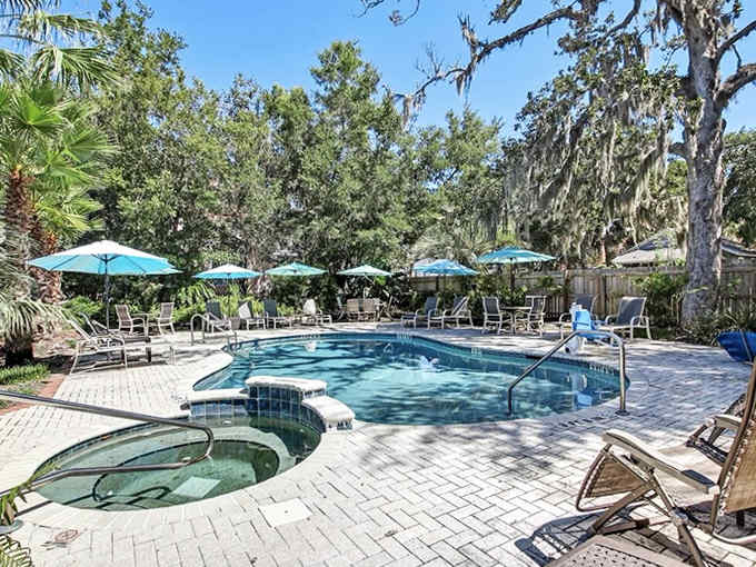 A refreshing anachronism &ndash; where else can you float lazily while gazing up at authentic Victorian architecture and Spanish moss-draped trees?