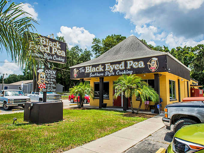 The Black Eyed Pea restaurant's sunny yellow exterior promises Southern comfort food that'll make you want to hug the chef.