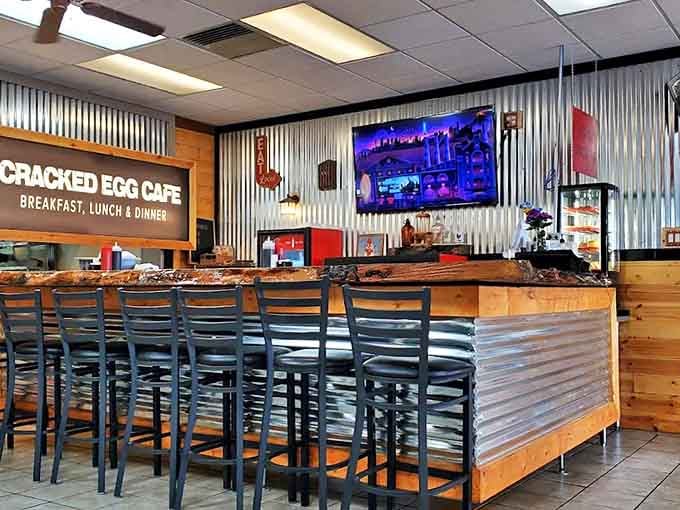 Corrugated metal meets warm wood in this rustic-industrial interior. The breakfast equivalent of a cozy sweater with stylish jeans.