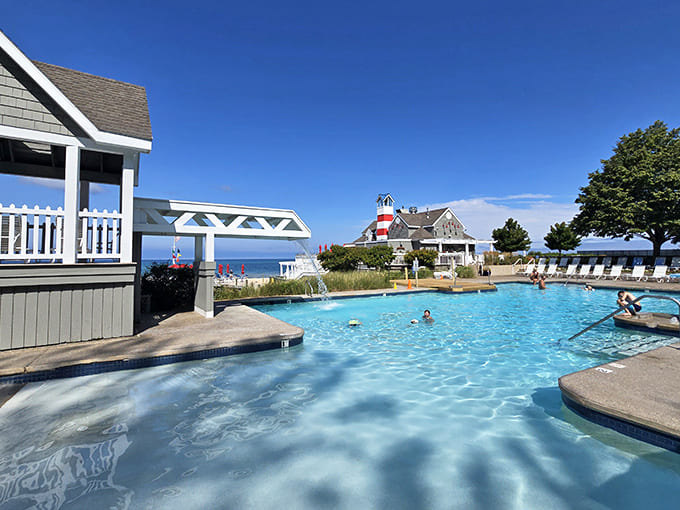 The Beach Club pool offers the perfect compromise for indecisive swimmers &ndash; pristine pool waters with Lake Michigan views that'll make your Instagram followers weep with envy.