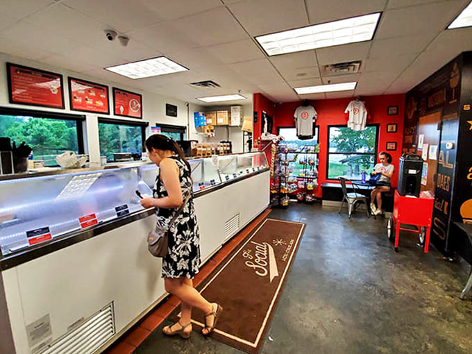 Modern-retro charm meets ice cream wonderland, where metal chairs and concrete floors create the perfect backdrop for sweet indulgence.
