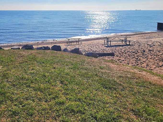 Mother Nature's infinity pool &ndash; where the shoreline meets endless blue horizon, creating the perfect backdrop for daydreaming.
