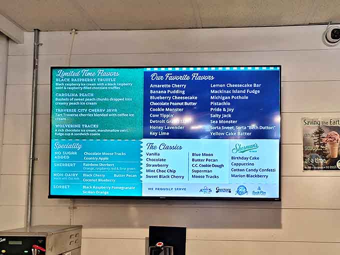 Menu: The flavor board reads like a dessert fantasy novel &ndash; from Amaretto Cherry to Sea Monster, each name promises its own delicious adventure.
