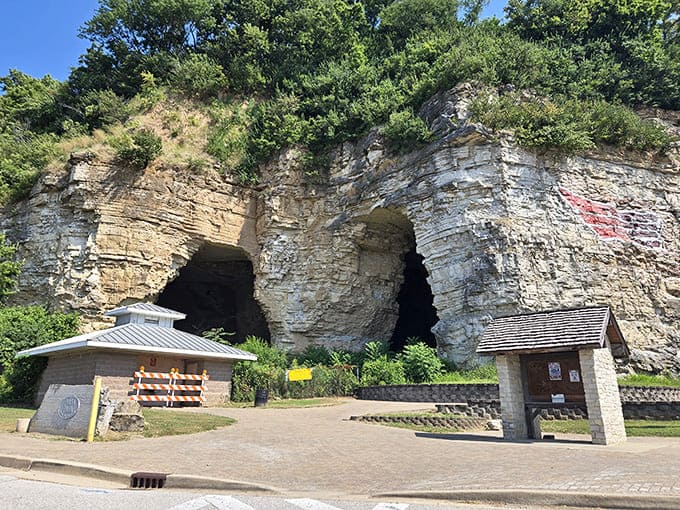 Piasa Park welcomes visitors with mysterious cave openings that seem to whisper stories of ancient times and legendary creatures.