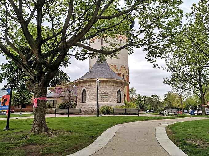 The Riverside Historical Museum preserves the village's rich past, housed in a stone building that looks like it belongs in a fairy tale.