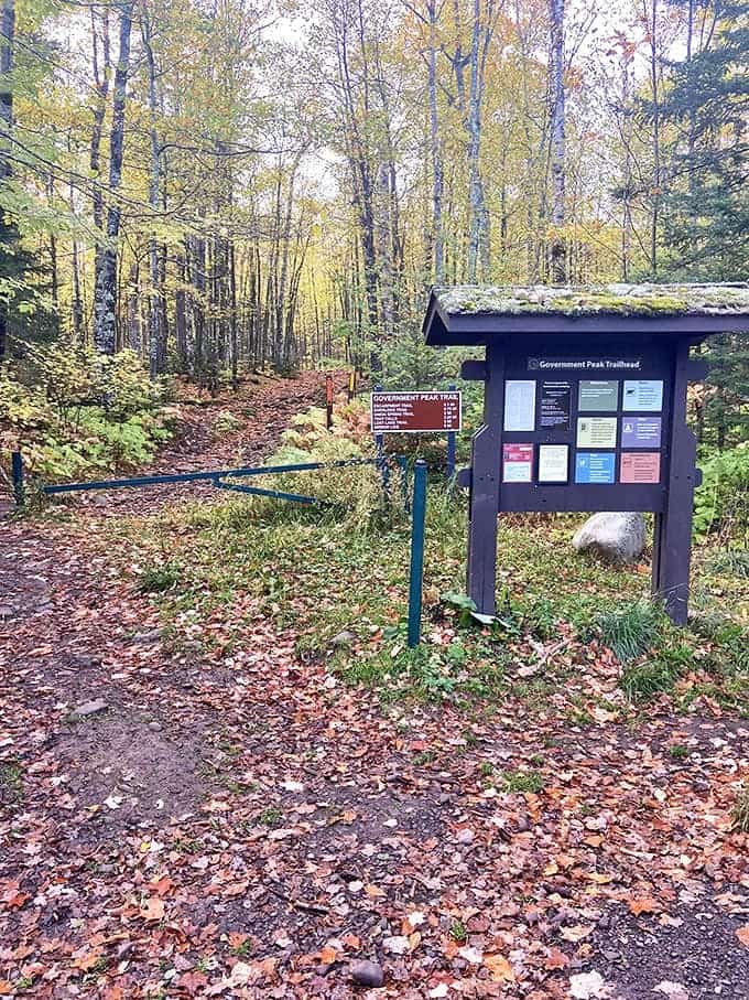 The Government Peak Trailhead welcomes hikers with promises of adventure and that "you're-not-in-the-office-anymore" feeling we all crave.