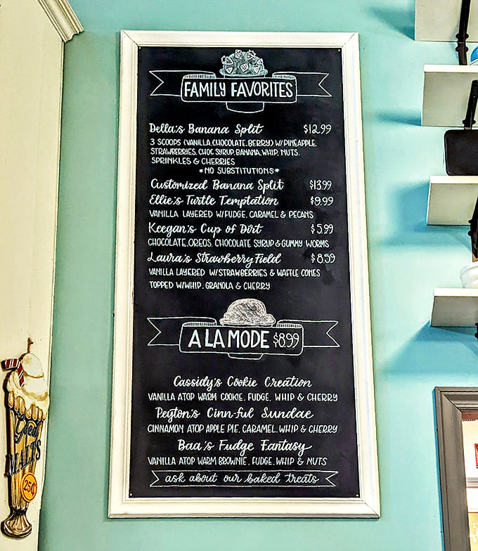 When the menu includes something called "Della's Banana Split," you know you're in for some serious dessert decisions.