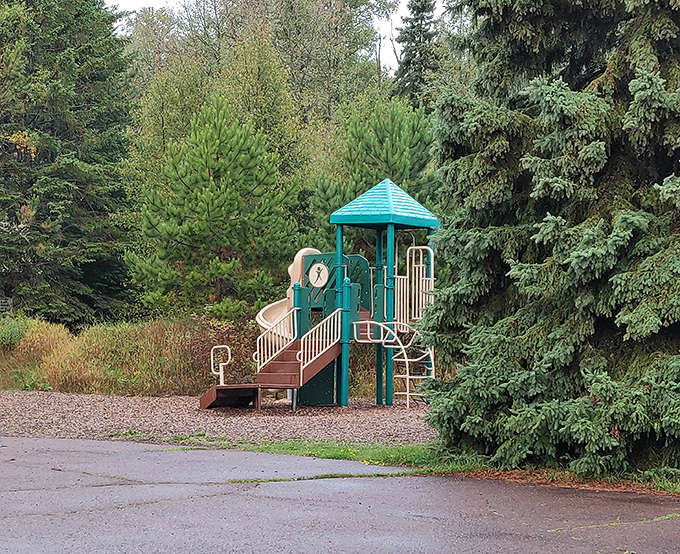 Grand Marais Tourist Park offers camping with a view that hotel chains would charge a fortune for &ndash; if they could bottle this lakeside magic.