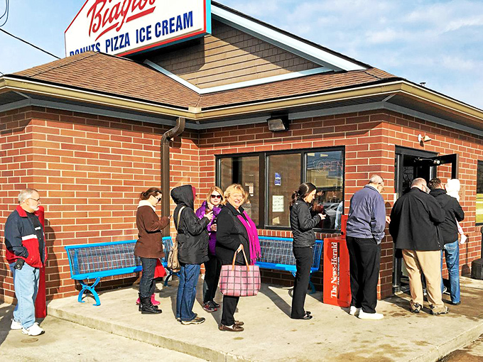 The line outside Biagio's isn't just people waiting – it's a community of flavor-seekers united by the promise of doughy perfection.