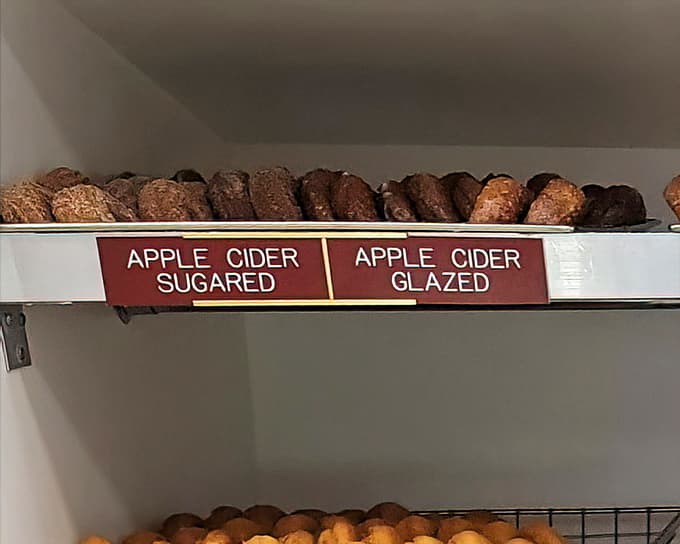 The apple cider donuts come in both sugared and glazed varieties, because choosing just one style would be cruel and unusual.