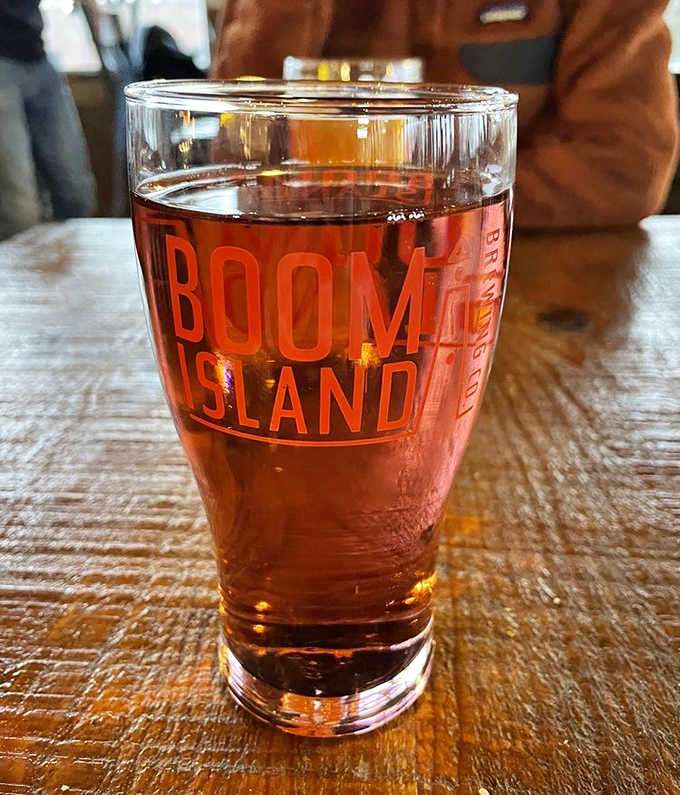 That gorgeous amber glow isn't just beer &ndash; it's liquid sunshine in a glass, promising refreshment with every sip.