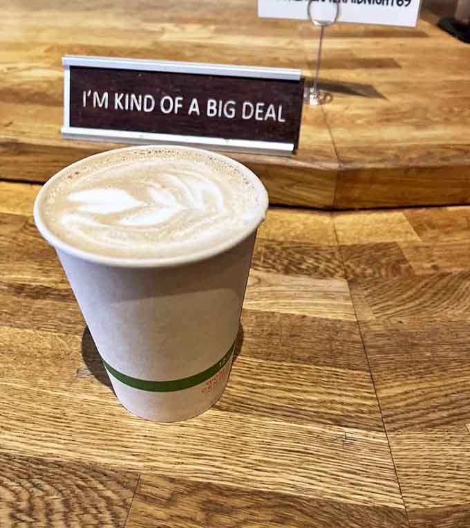 This cup isn't just coffee &ndash; it's a statement. The "I'm Kind of a Big Deal" sign adds a playful touch to your caffeine fix.