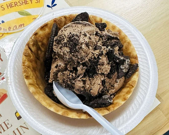 Moose tracks gets the Oreo crumb treatment in this waffle bowl, because sometimes chocolate and peanut butter need a crunchy cookie friend to complete the party.