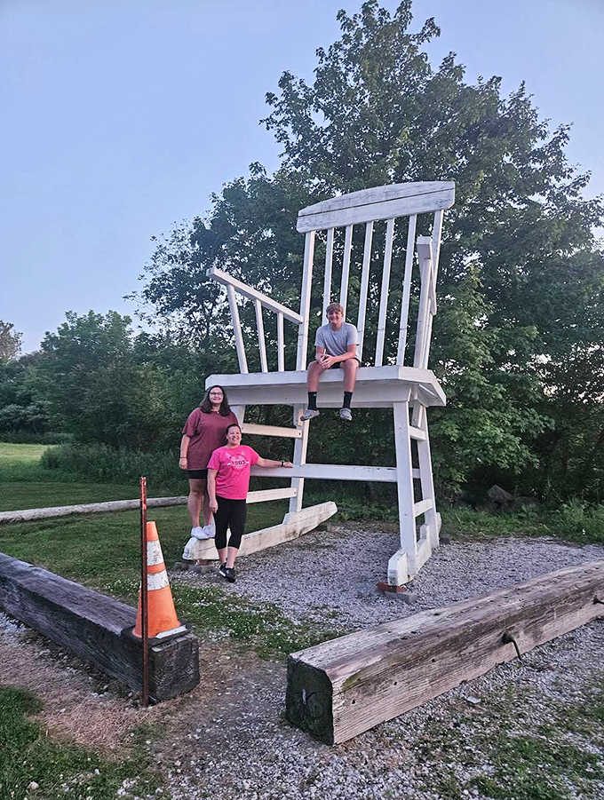 Family fun at its quirkiest! The Big Rocking Chair transforms ordinary tourists into action figures having an extraordinary adventure.