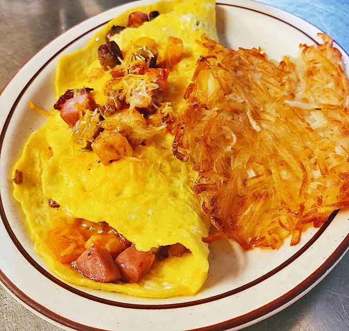 Golden hashbrowns crisp enough to make a satisfying crunch, yet tender inside &ndash; the perfect sidekick to that cheese-laden omelet masterpiece.