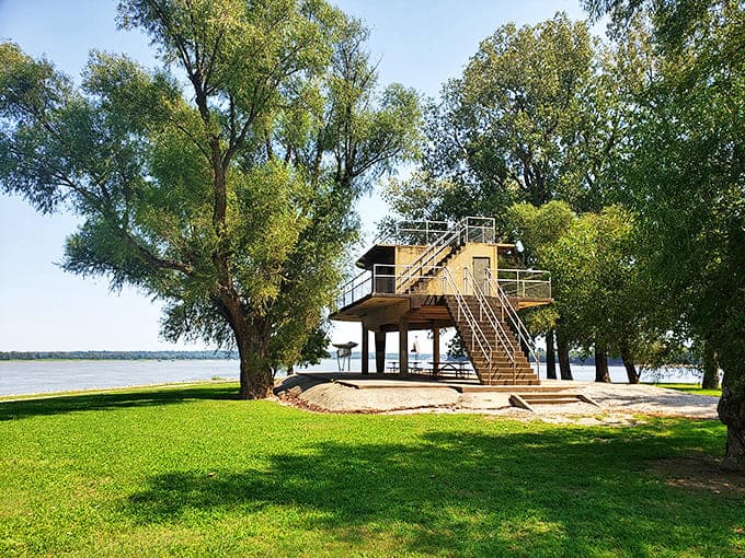 This riverside observation deck offers panoramic views where two great American waterways embrace, creating the perfect spot for contemplation or a riverside picnic.