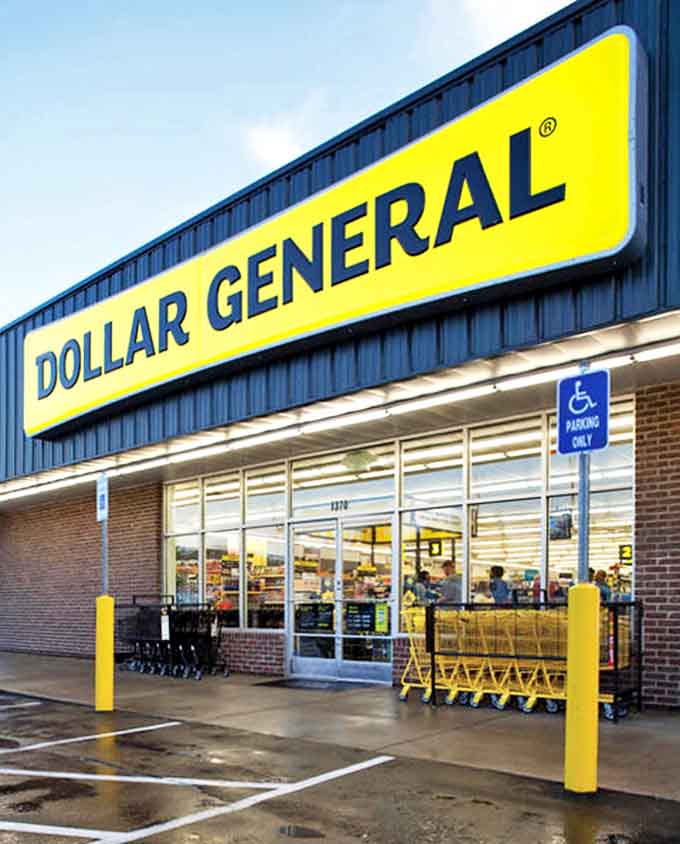 Dollar General: A testament to practical small-town living, the Dollar General offers everyday necessities without the fuss, keeping Taylorville residents well-supplied without a long drive.