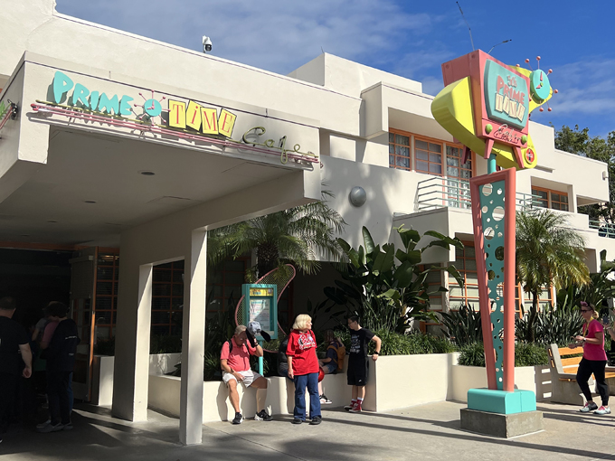 '50s prime time caf&eacute; 1