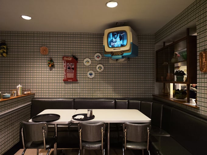 '50s prime time caf&eacute; 2