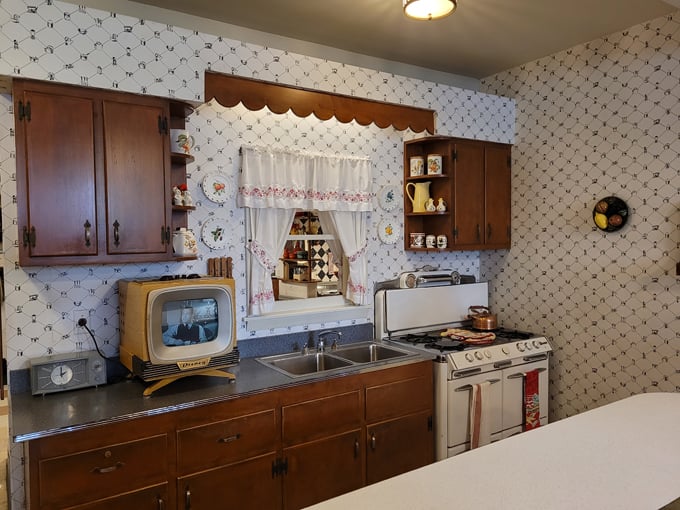 '50s prime time caf&eacute; 6