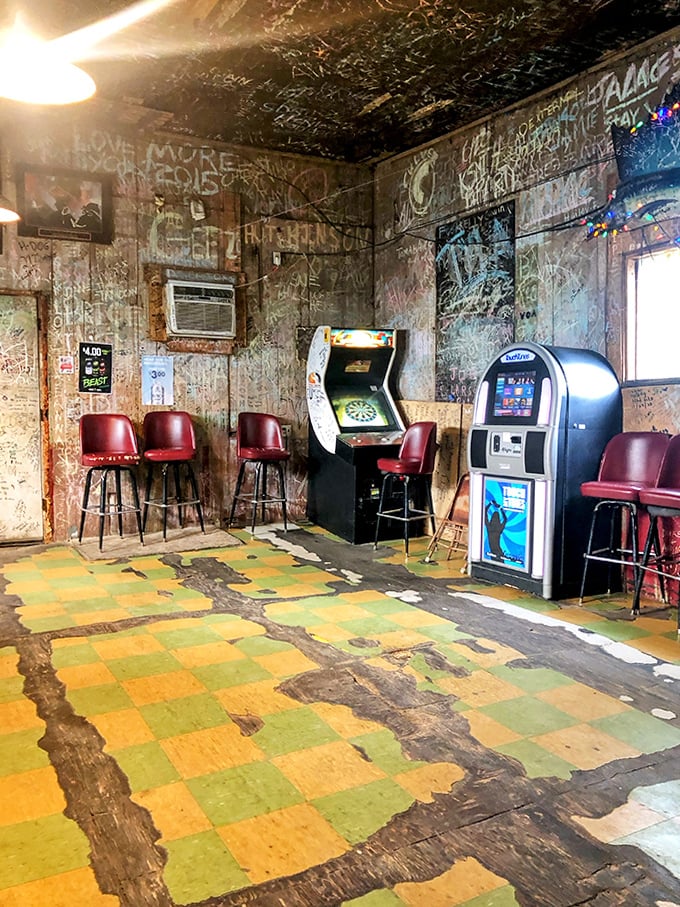Where electronic entertainment meets old-school atmosphere &ndash; the games corner waits for the next friendly competition.