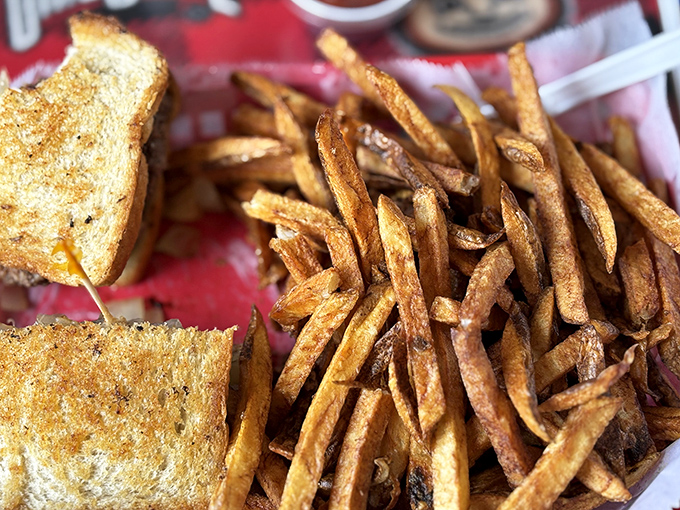 Hand-cut fries that crackle with each bite – these golden beauties are the perfect sidekick to any sandwich adventure.