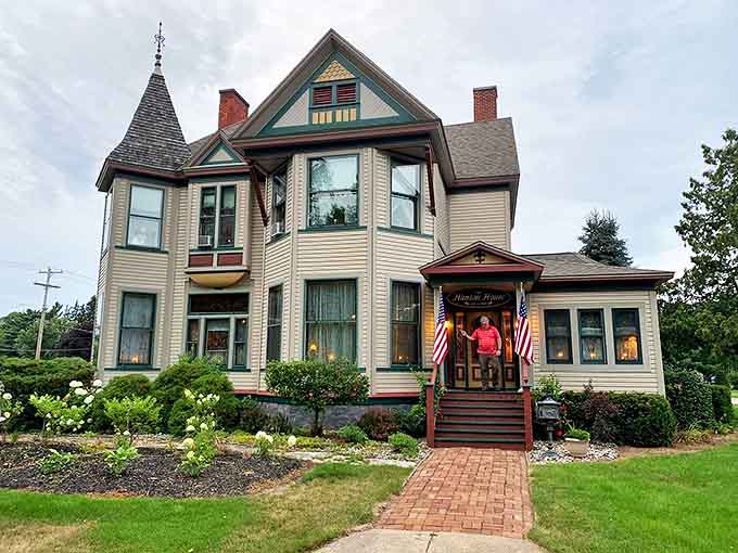 This Victorian beauty stands as a testament to Grayling's historic charm, offering bed-and-breakfast comfort with yesteryear elegance.