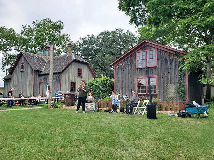 Live music on the historic grounds bridges centuries, proving that while fashion and technology change, our love for gathering and celebration remains beautifully constant.