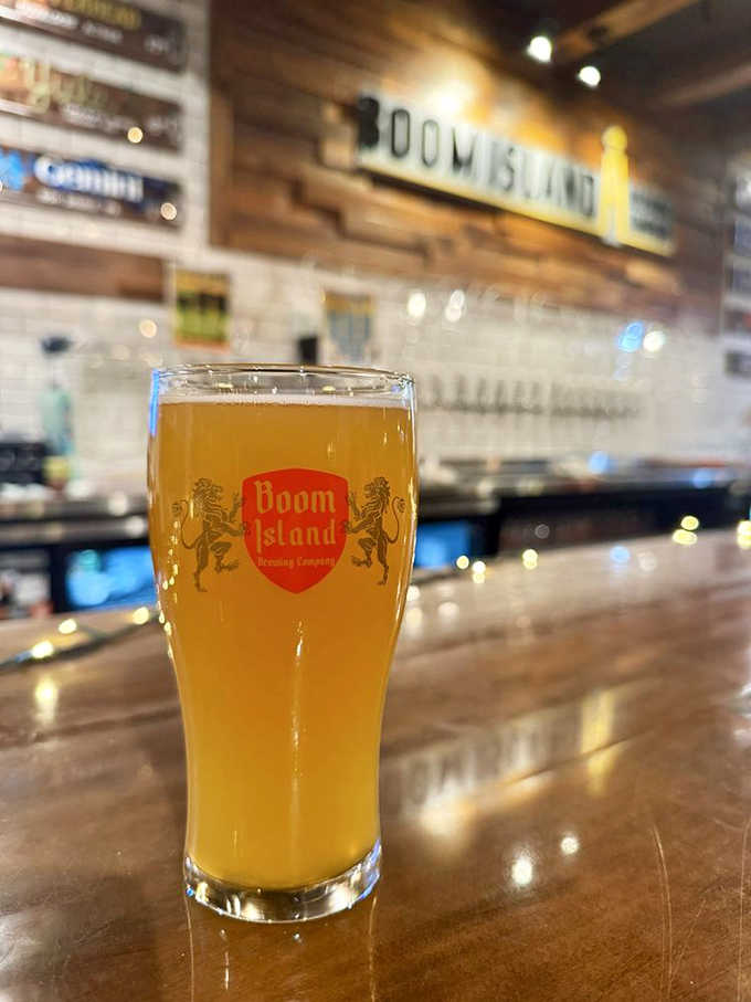 Dark and mysterious as a Minnesota winter night, this robust brew delivers coffee notes and a surprisingly dry finish.