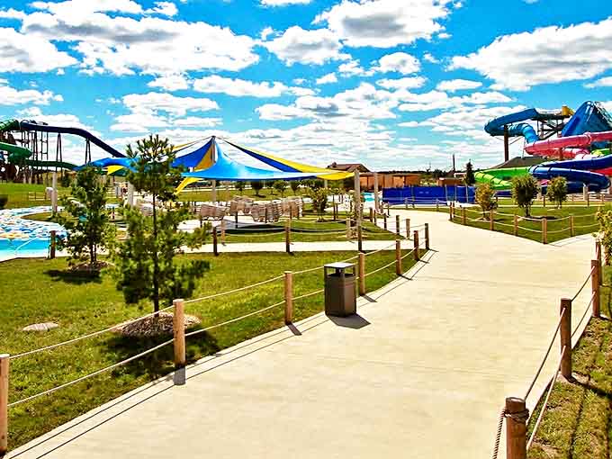 Pathways lead dripping visitors from one attraction to another, giving you just enough time to catch your breath before the next splash.