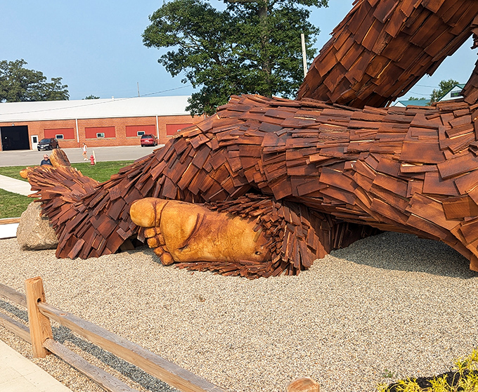 That's one huge foot! This massive Sasquatch sculpture, made of wood shingles, is a must-see landmark.
