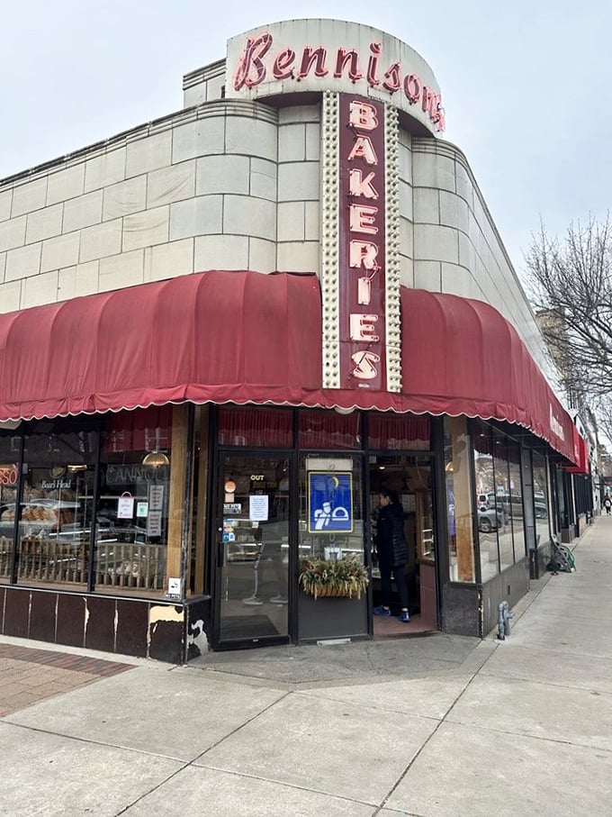 Bennison's distinctive art deco architecture makes it an Evanston standout. The corner location has been drawing Northwestern students and locals for generations.